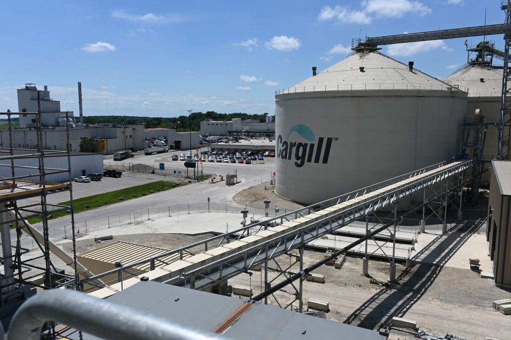 Cargill’s newly expanded soybean processing plant in Sidney, Ohio ...